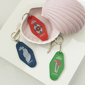 BLUE NYC MUSEUM KEYCHAIN HF