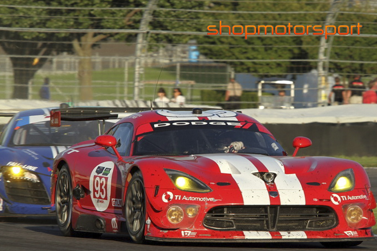 DODGE VIPER SRT / SCALEAUTO 6137R / KUNO WITTMER-JONATHAN BOMARITO